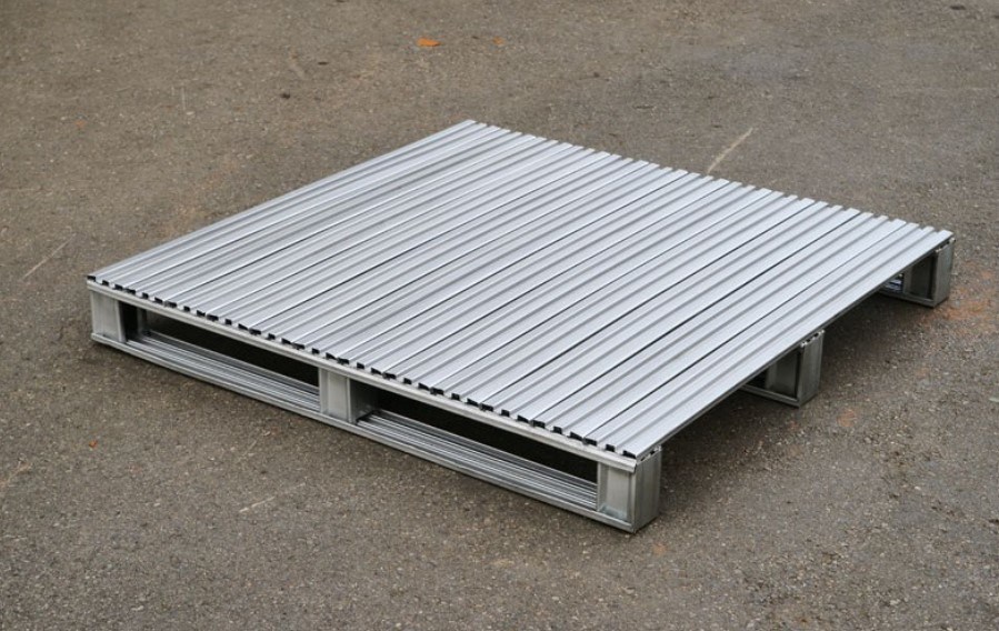 Forklift Type Stackable Metal Pallets Metal Post Pallets 1600L*1400W*80H Mm